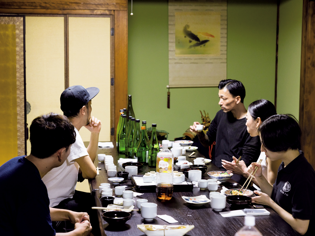 GIKYO :Sake brewing is done by everyone！Among the team, “We say ...